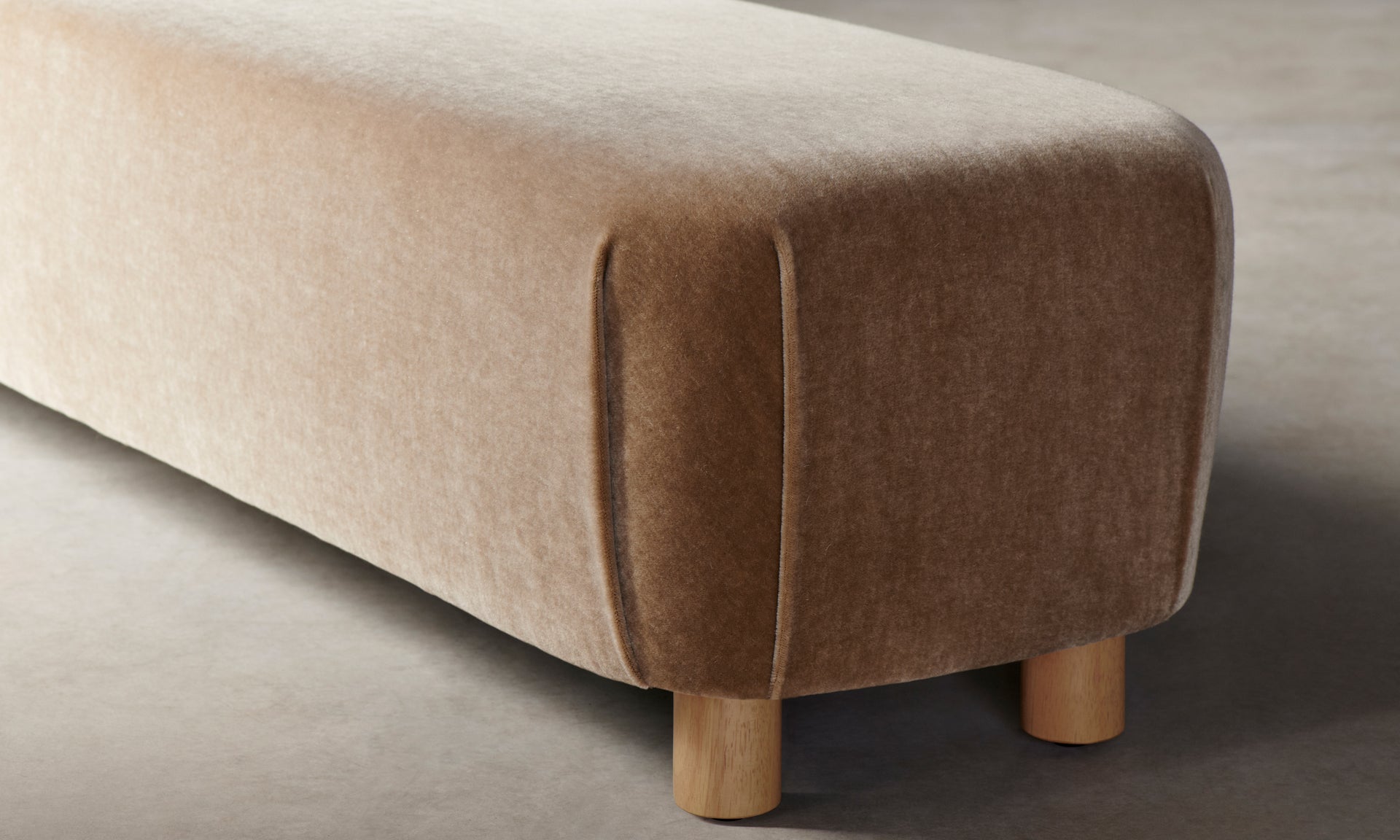 Daybeds & Benches – Maiden Home