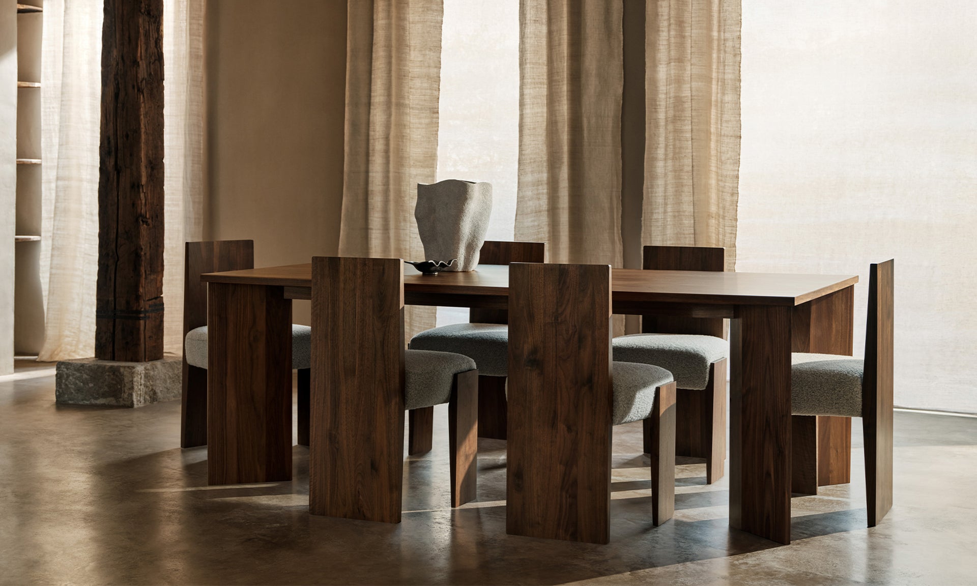 The York Dining Table – Maiden Home