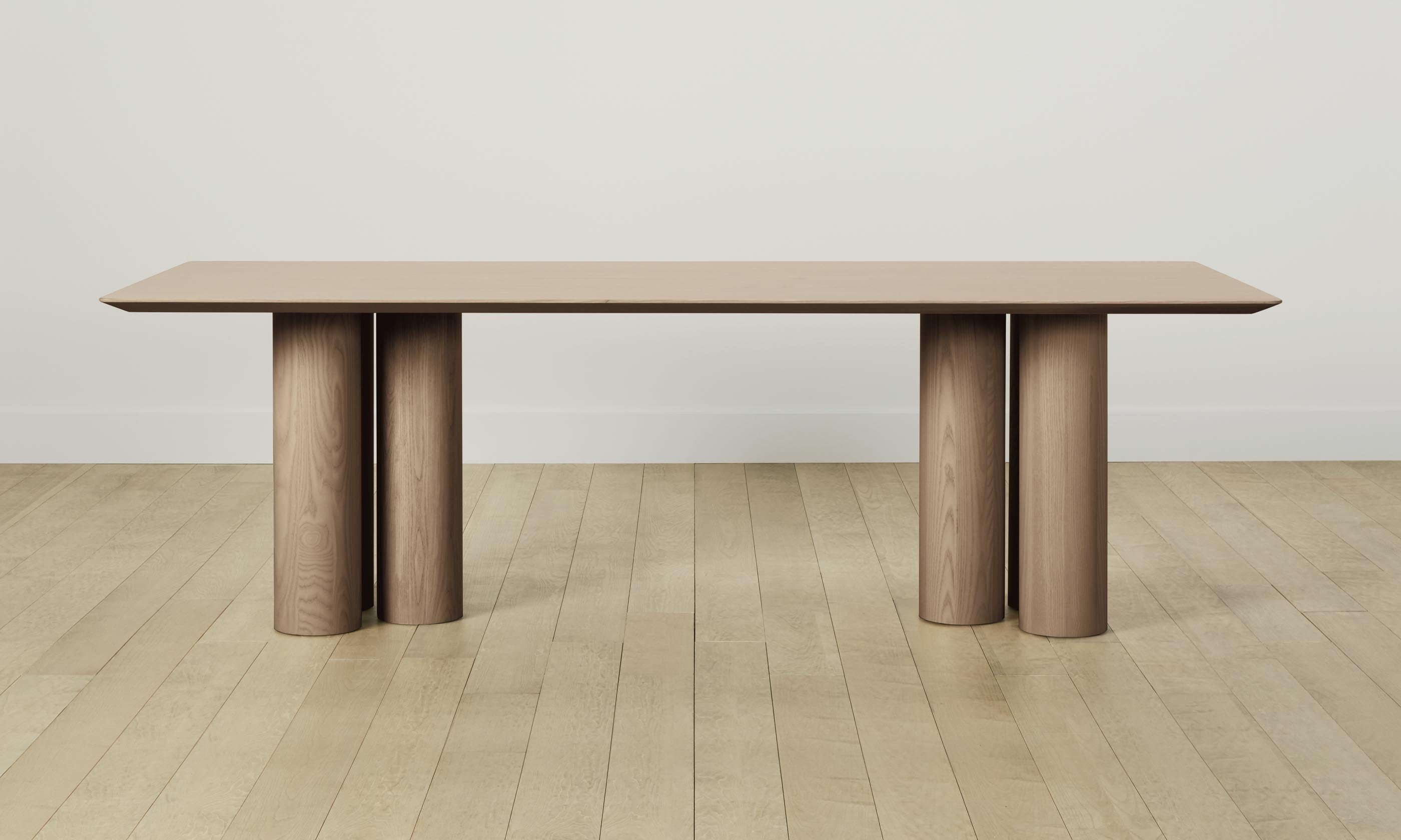 The Reade Dining Table – Maiden Home