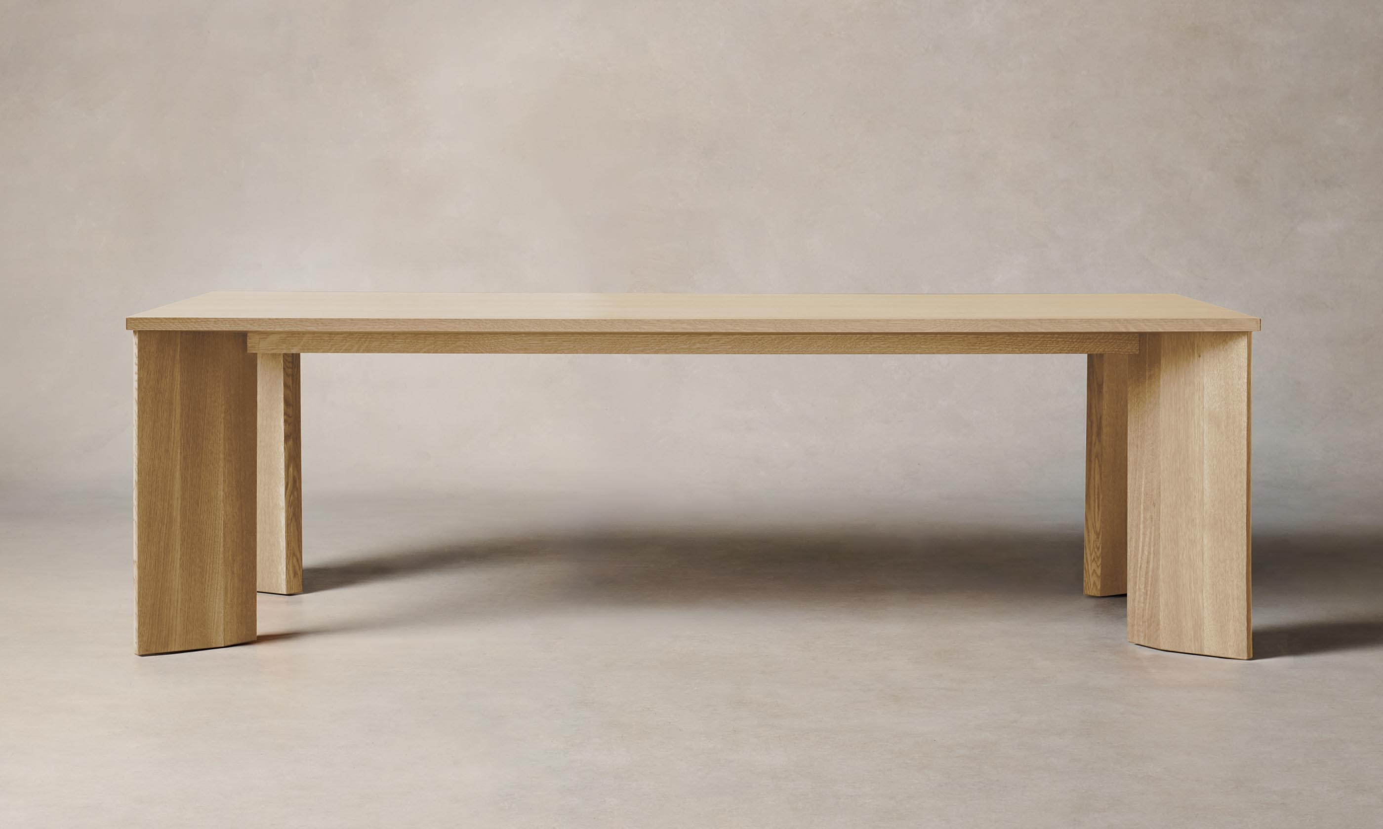 The York Dining Table – Maiden Home